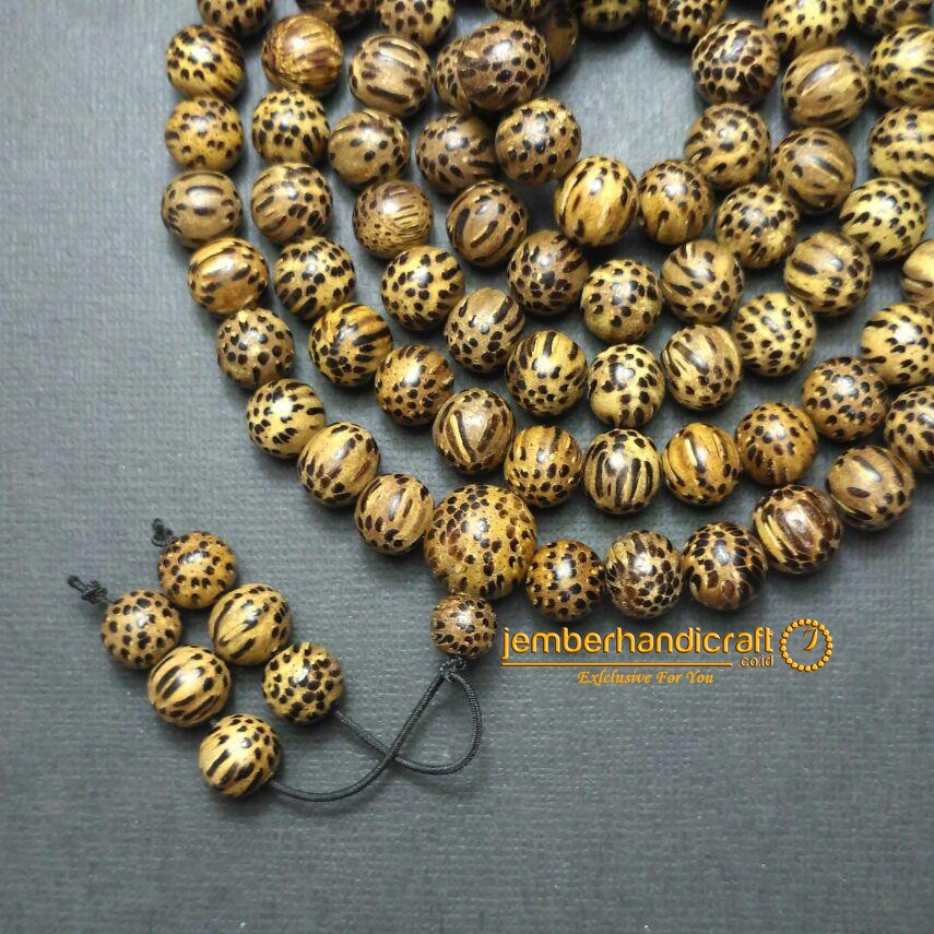 Jual Tasbih Kayu Nibung | Kayu Liwung | Tasbih Corak macan 108 | Shopee ...
