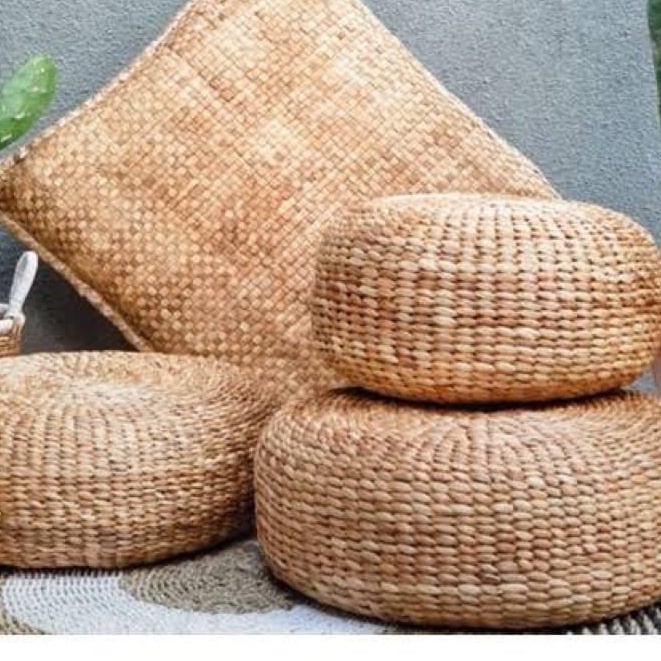 Jual Bantal Bulat Duduk Anyaman Eceng Gondok Pouffe Alas Duduk Busa ...