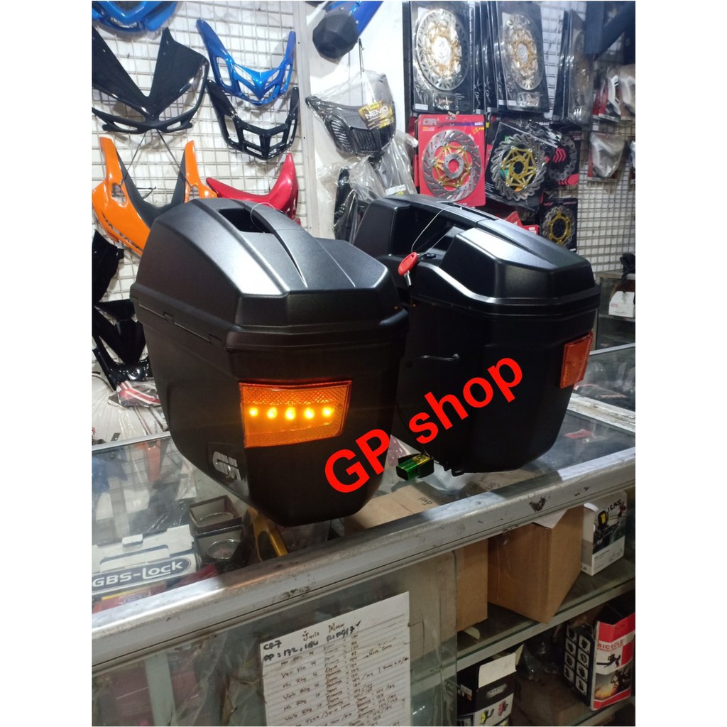 Jual Box Givi E22-NS Sudah Ada Lampu Sen Led Box Samping Givi E22-NS ...