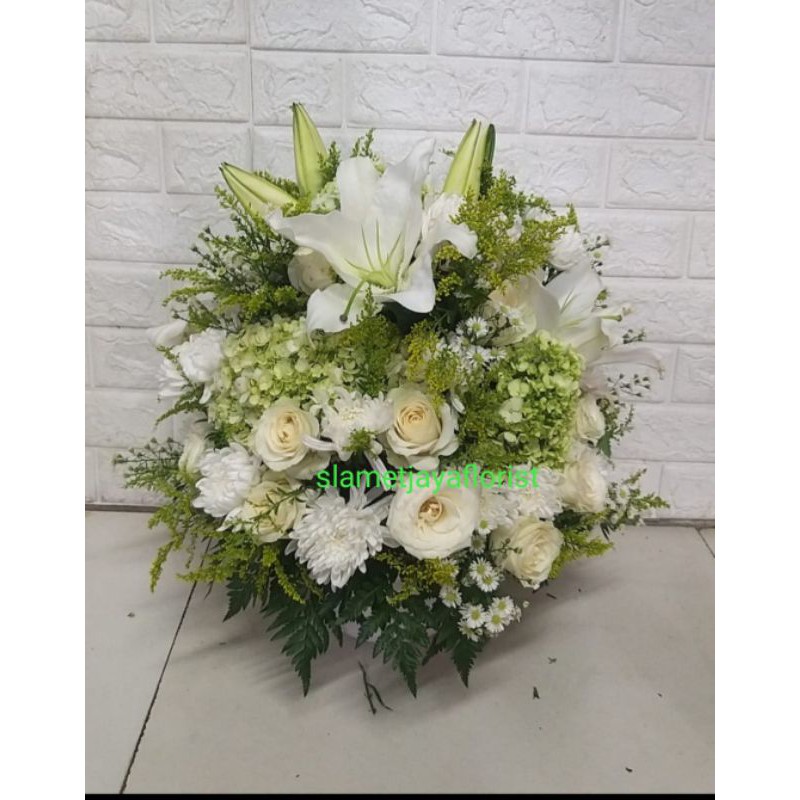 Jual rangkaian bunga segar/kado ultah/anniversary | Shopee Indonesia