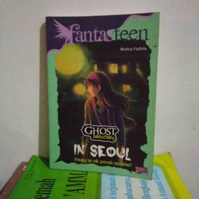 Jual BUKU ORIGINAL GHOST DORMITORY IN SEOUL PATUNG ITU TAK PERNAH SENDIRIAN | Shopee Indonesia