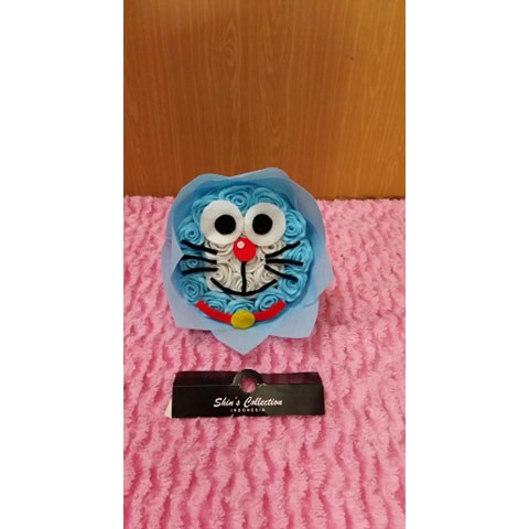 Jual buket bunga muka Doraemon | Shopee Indonesia