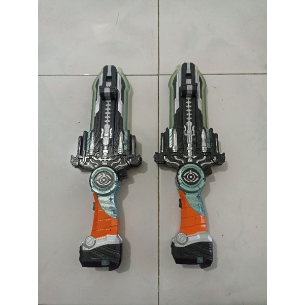 Jual Dx gan gun saber senjata kamen rider ghost, bukan ex aid gaim zio ...