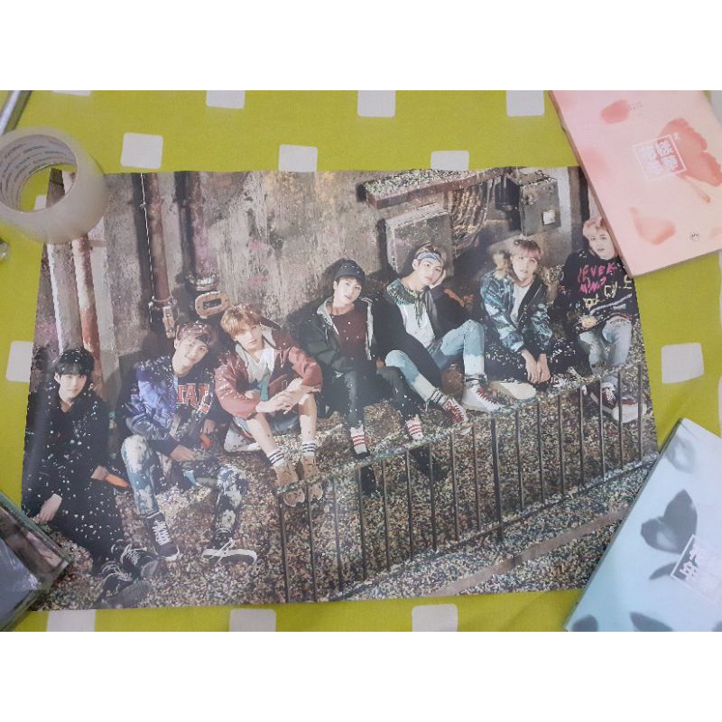 Jual POSTER DAN ALBUM BTS DARK & WILD, YNWA, HYYH(ALBUM ONLY) | Shopee ...
