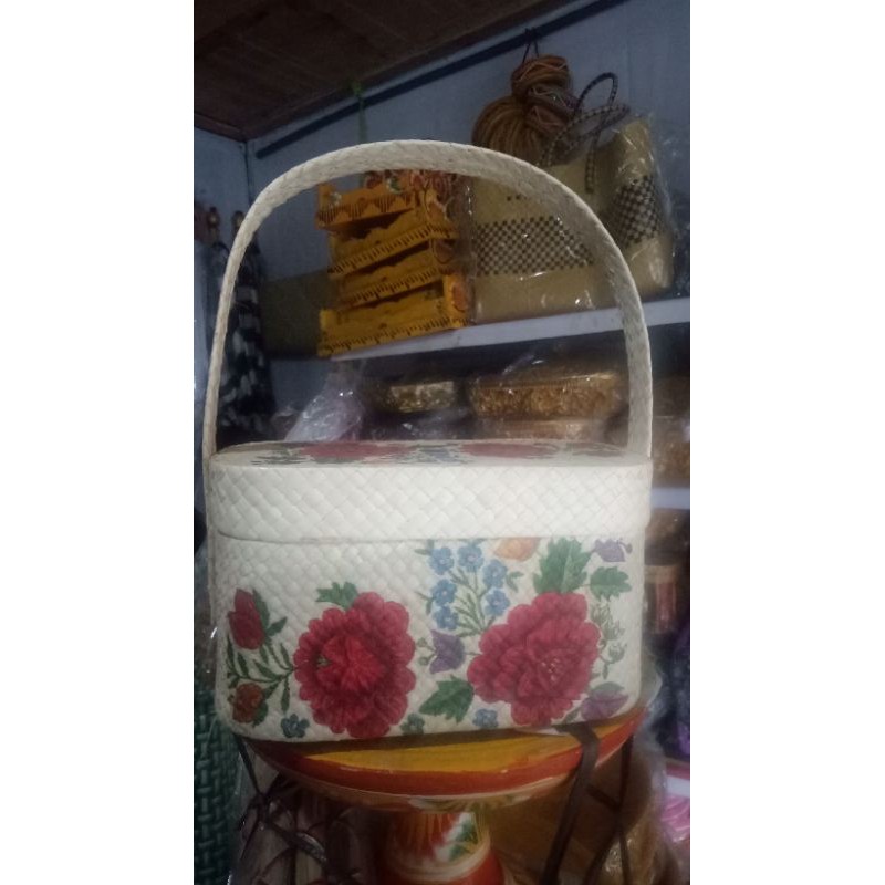 Jual KEBEN ANYAMAN BAMBU BUAT BUNGA SEMBAHYANG DAN BISA DIISI NAMA ...