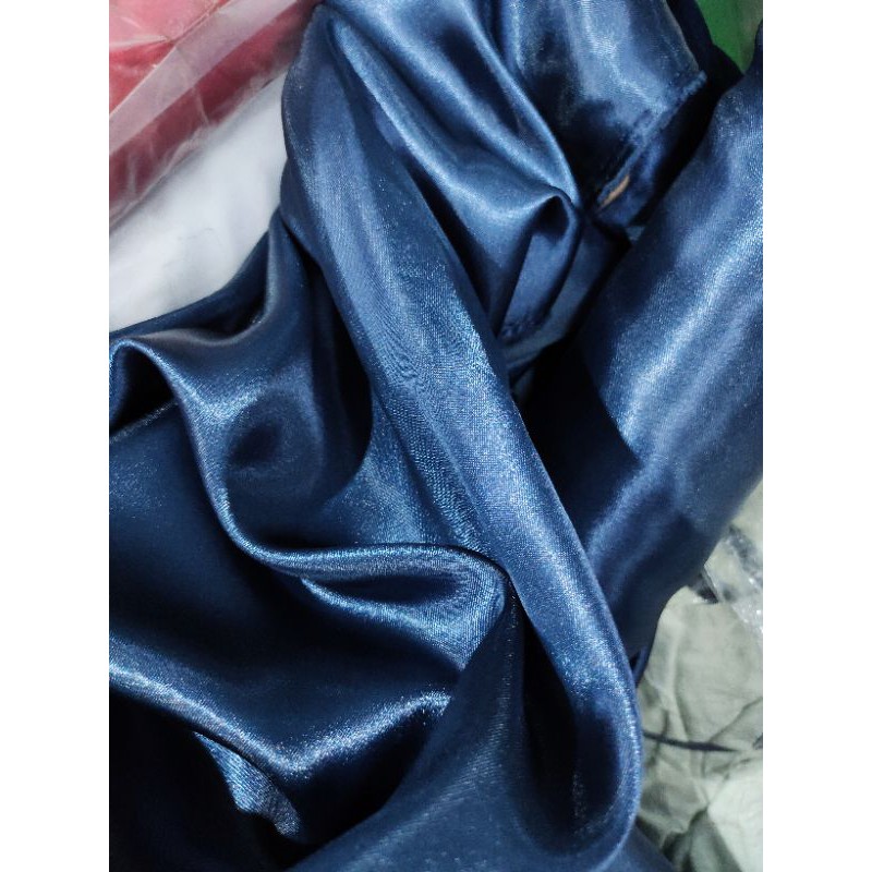 Jual bahan kain SATEN Satin SILK SILKY biru navy dongker dekor dekorasi ...