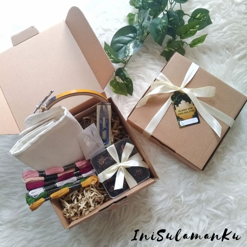 Jual Gift Hampers Embroidery Kit (Mini Totebag + Bonus Cornflake Choco ...