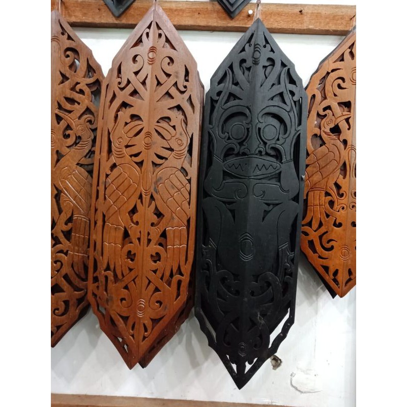Jual Tameng khas Dayak kalimantan | Shopee Indonesia