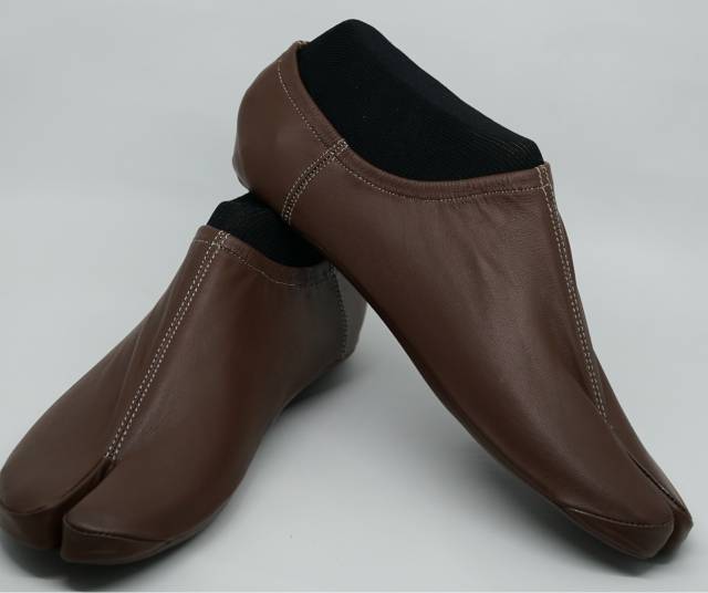 Jual SEPATU TAWAF TOWAF THOWAF KULIT ASLI/KAOS KAKI TAWAF TOWAF THOWAF ...