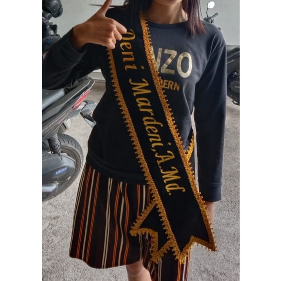 Jual Selempang Renda (PO 1-2 hari) / Selempang Wisuda Pontianak ...