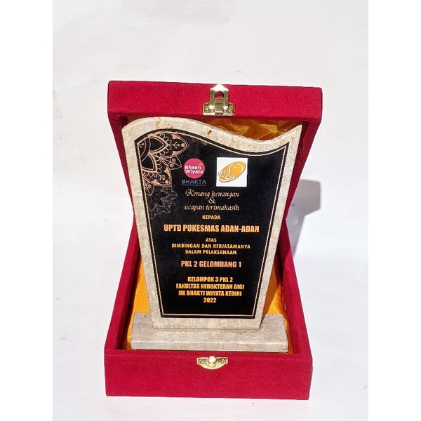 Jual Paket Vandel Marmer + Box ekslusif Bludru Cinderamata Plakat ...