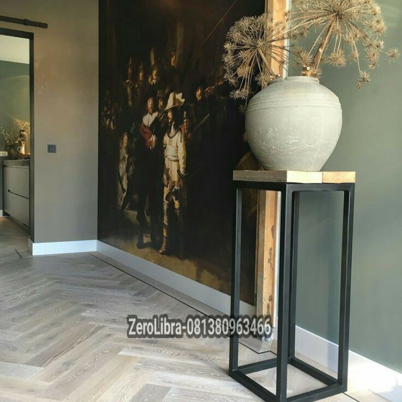 Jual Rak pot bunga besi holo alas kayu - Rak tanaman pot besi alas kayu ...