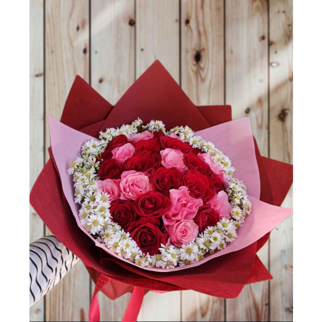 Jual buket bunga asli/buket wisuda/buket valentine/buket hari ibu/buket ...