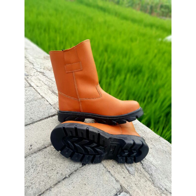 Jual Sepatu Safety Boots Sefty Shoes Sepatu Proyek Tambang Original SKN ...