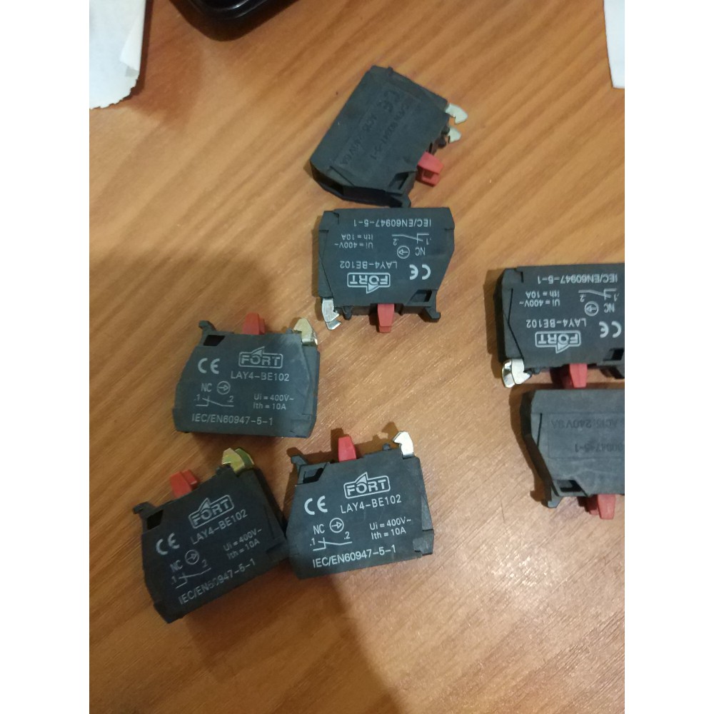 Jual contact Block LAY5 command switch NO NC | Shopee Indonesia