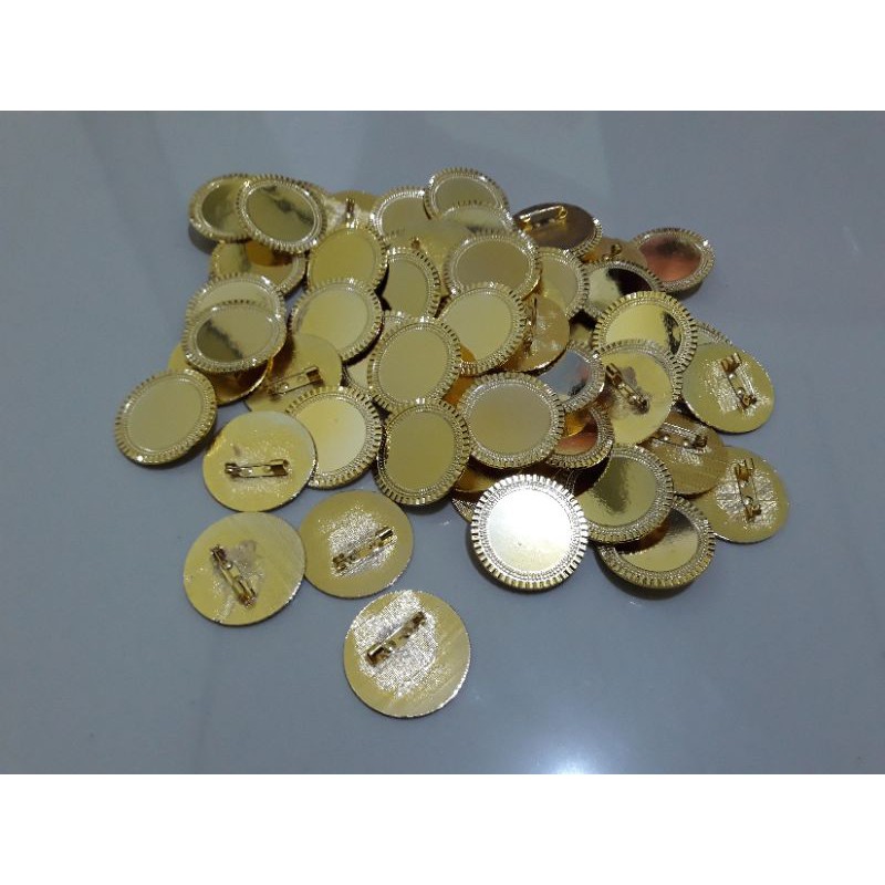 Jual Pin Gerigi Diameter 35mm Belakang Pakai Peniti (Tanpa Logo ...