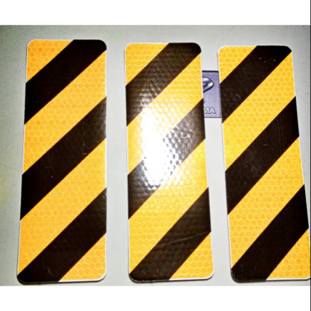 Jual Stiker Reflektif Untuk Keselamatan Kendaraan Di jalan 5x15 Cm ...