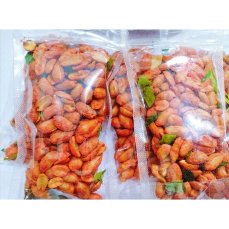 Jual Kacang Thailand Daun Jeruk 1 kg / Kacang Tanah Pedes Dan Tomyan ...