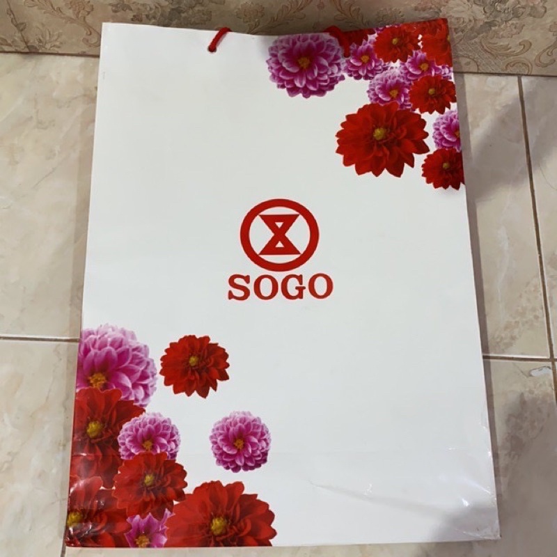Jual PAPERBAG SOGO UKURAN BESAR READY STOK PAPER BAG TAS BELANJA SOGO ...