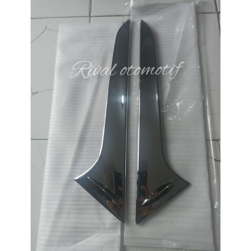 Jual cover back door rocky raize | Shopee Indonesia