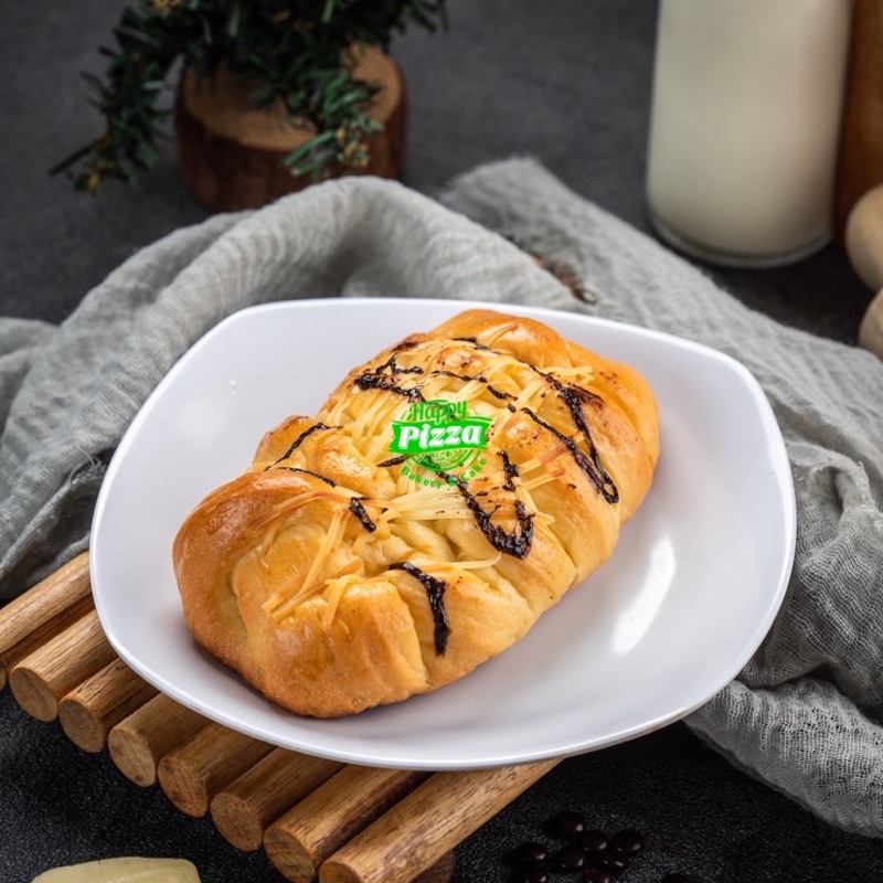 Jual Roti Pisang Coklat Keju Premium / bread / banana choco Cheese ...