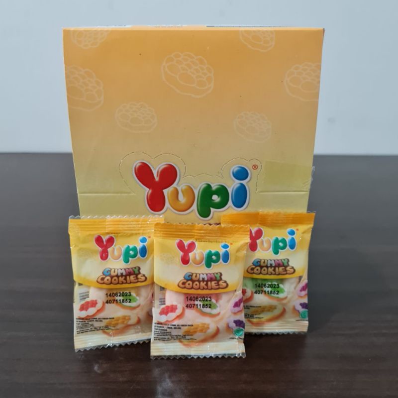 Jual [New] Yupi Milly Moos / Gummy Cookies per box isi 24 Pcs | Shopee ...
