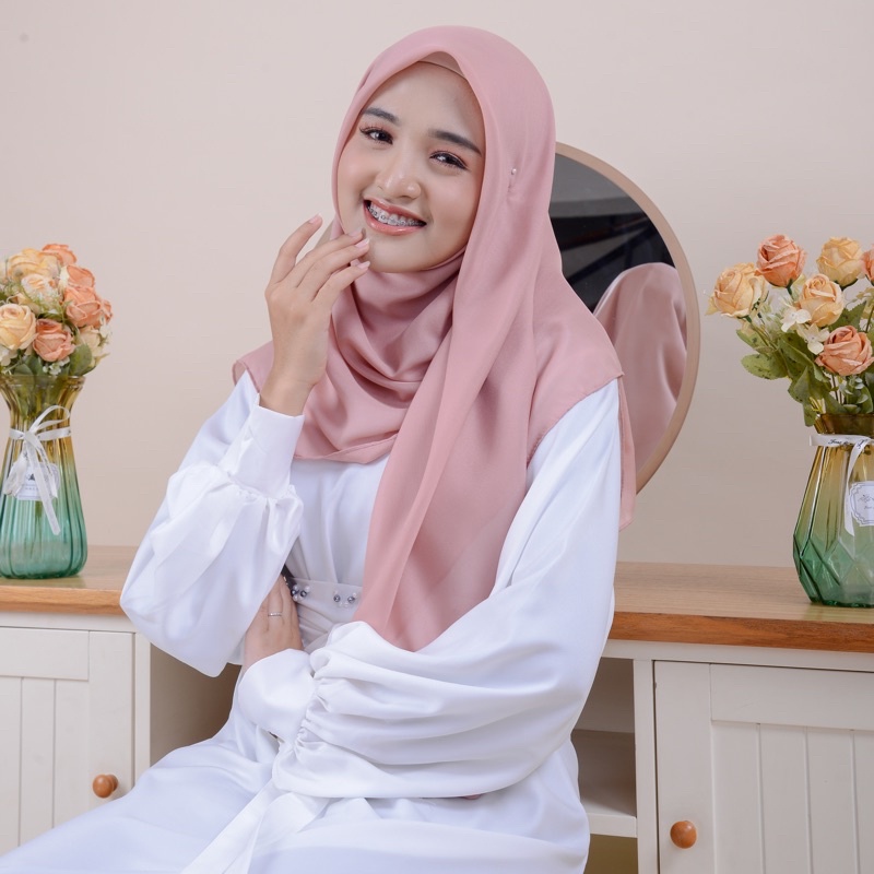Jual Reisha Katun Paris Premium Hijab Segiempat Square | Shopee Indonesia