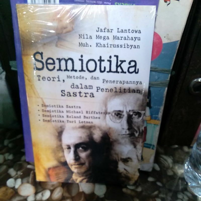 Jual semiotika teori metode penerapan dalam penelitian sastra | Shopee ...