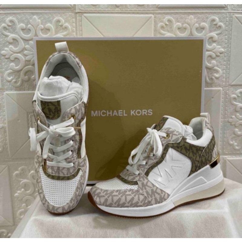 Jual MK Sneakers High White Signature | Shopee Indonesia