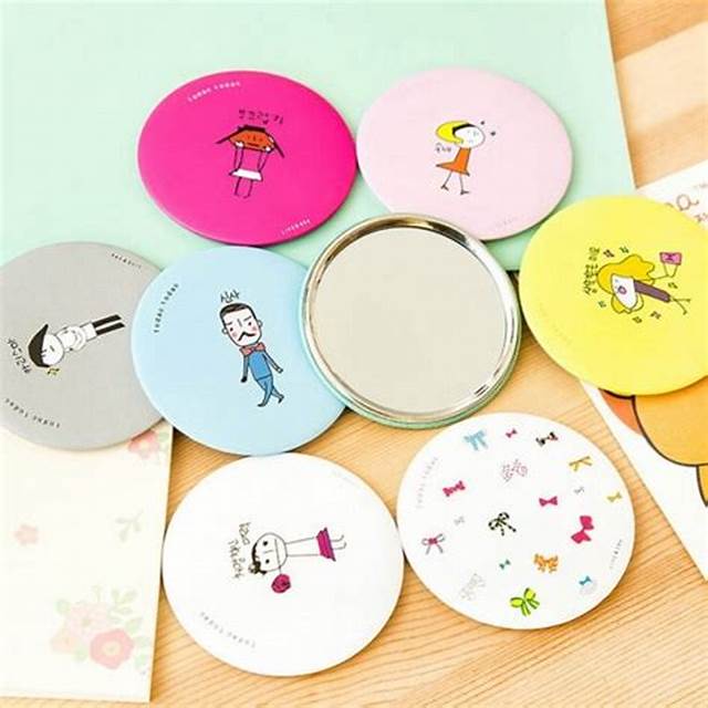 Jual Cermin Bulat Karakter / Kaca Cermin Make Up Mini / Cermin Bulat ...