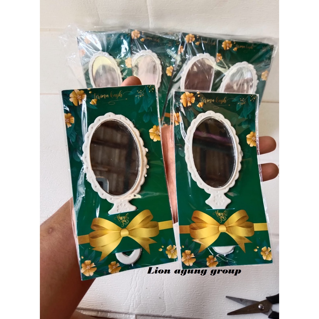 Jual souvenir KACA - SOUVENIR PERNIKAHAN KACA CERMIN PUTIH KEMAS ALAS ...