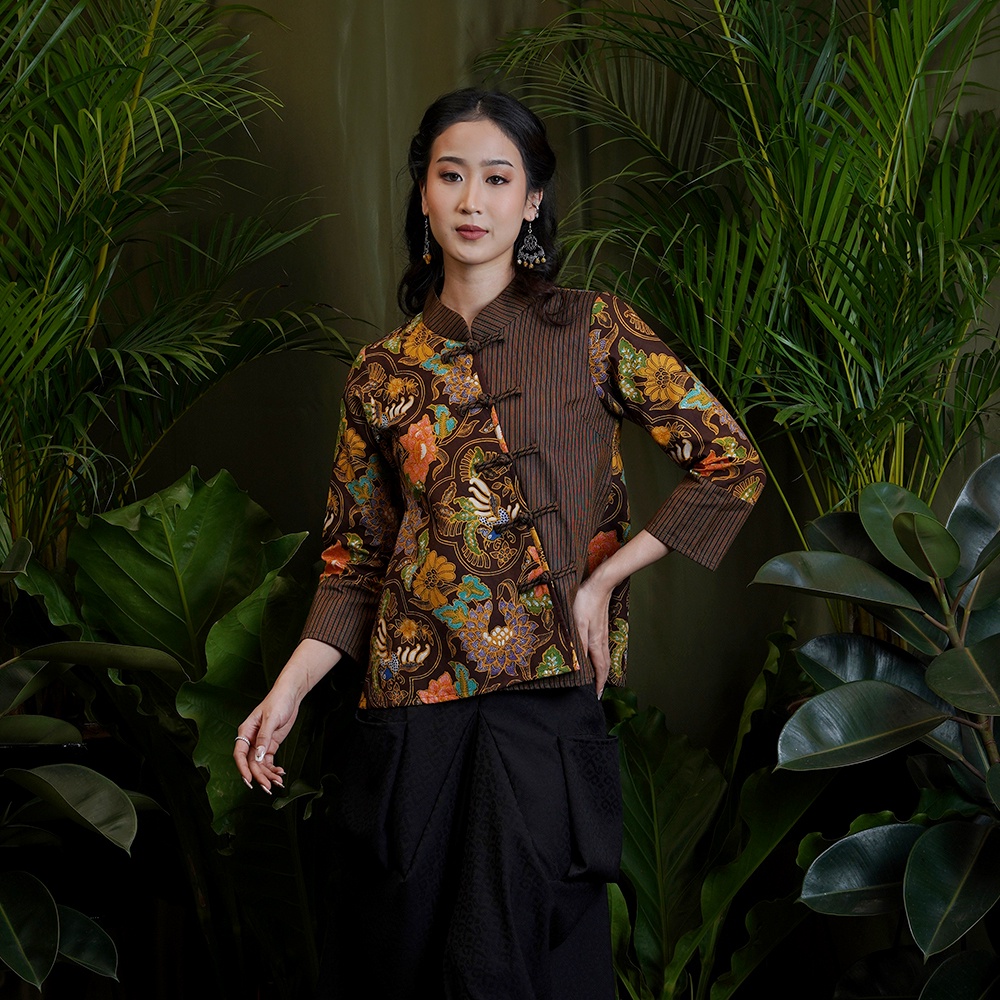 Jual NONA RARA - Vivi Gendis T1716, Baju Batik Kasual Modern | Shopee ...