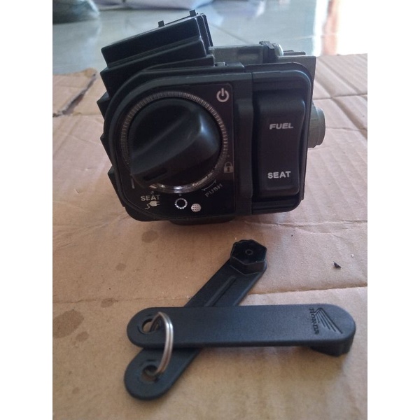 Jual Keyless kunci kontak knob plus kunci emergency pcx 160 kode k1z ...