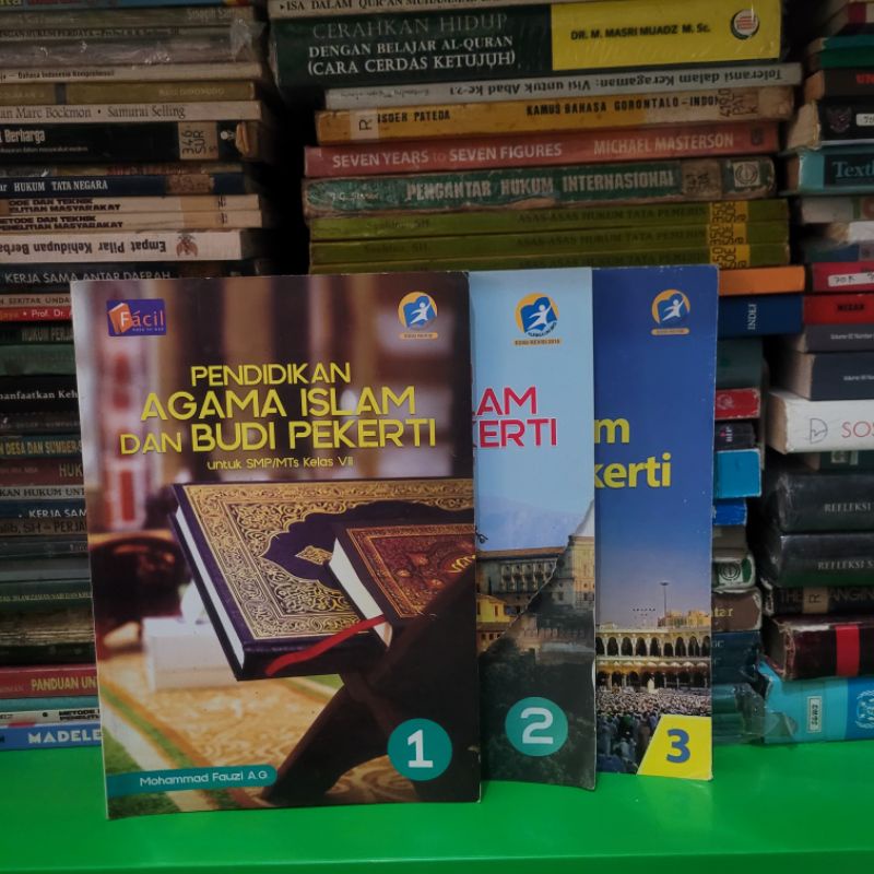 Jual BUKU BEKAS PENDIDIKAN AGAMA ISLAM DAN BUDI PERKERTI KELAS 1/2/3 SMP FACIL K13 REVISI ...