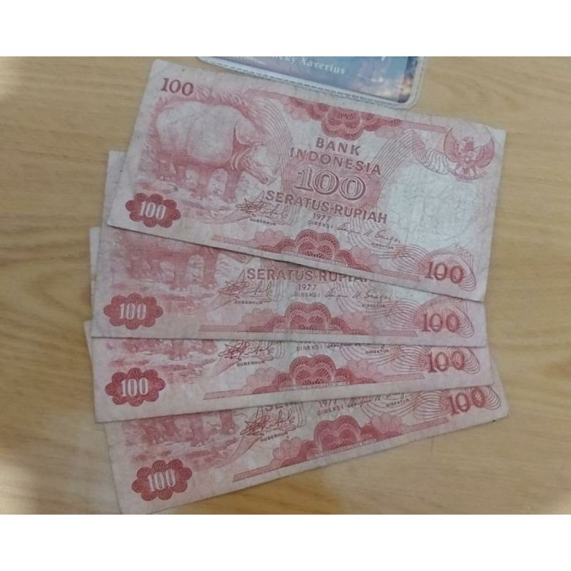 Jual Uang Kertas Kuno 100 Rupiah Tahun 1977 Badak | Shopee Indonesia