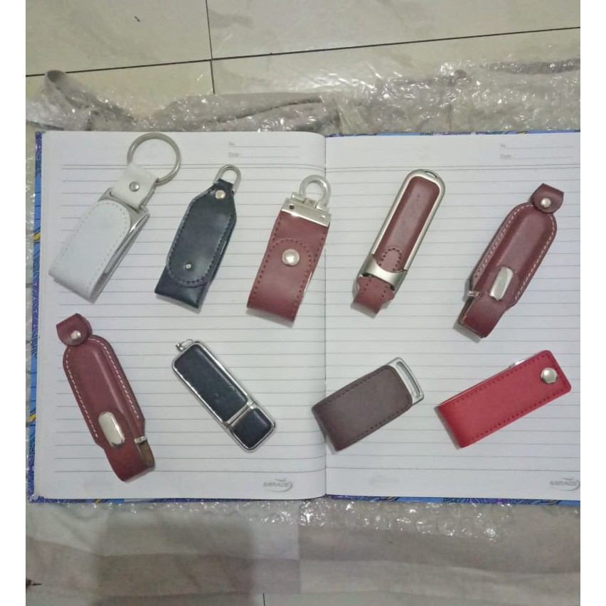 Jual SALE PROMO !!!!! FLASHDISK RANDOM 4GB / USB COLOUR 4GB | Shopee ...