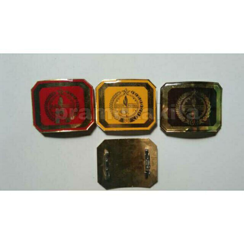 Jual (100 biji)Tanda topi pramuka-emblem baret pramuka-tantop grosir ...