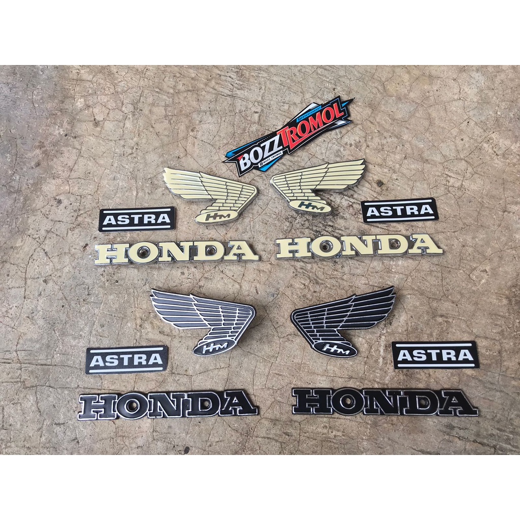 Jual emblem/logo tangki cb glatik import emblem tangki cb 100 import ...