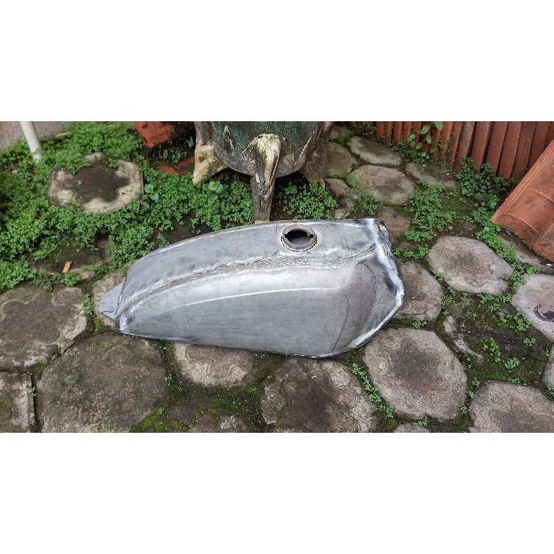 Jual Tangki trail custom jadul sukuzi ts100 Classic Kustom motor trill ...