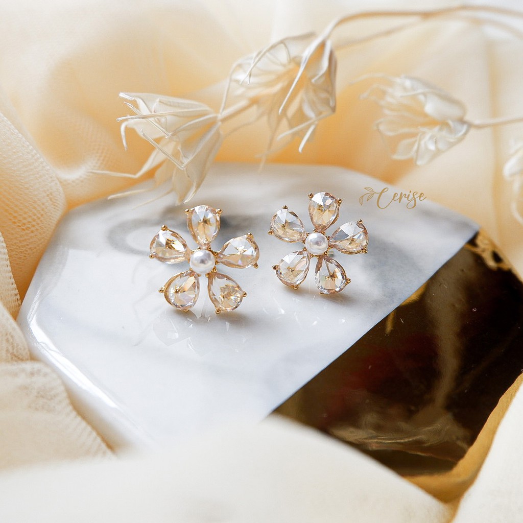 Jual Azalea Earrings | Anting tusuk bunga kristal korea cantik ...