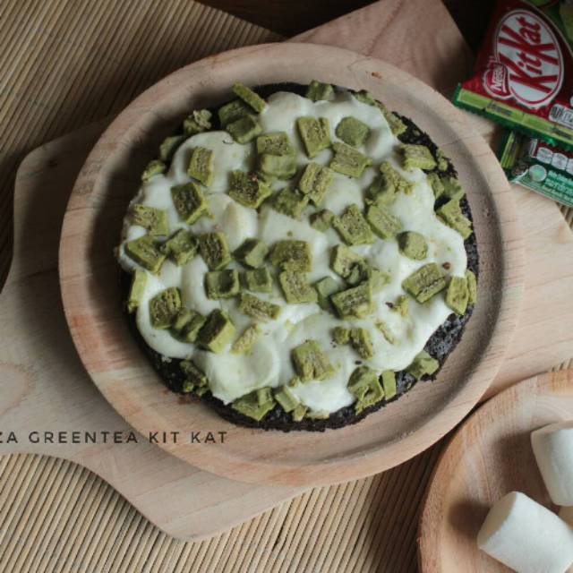 Jual Brownise Brozza Marshmallow Kitkat Greentea (1Slice) | Shopee ...