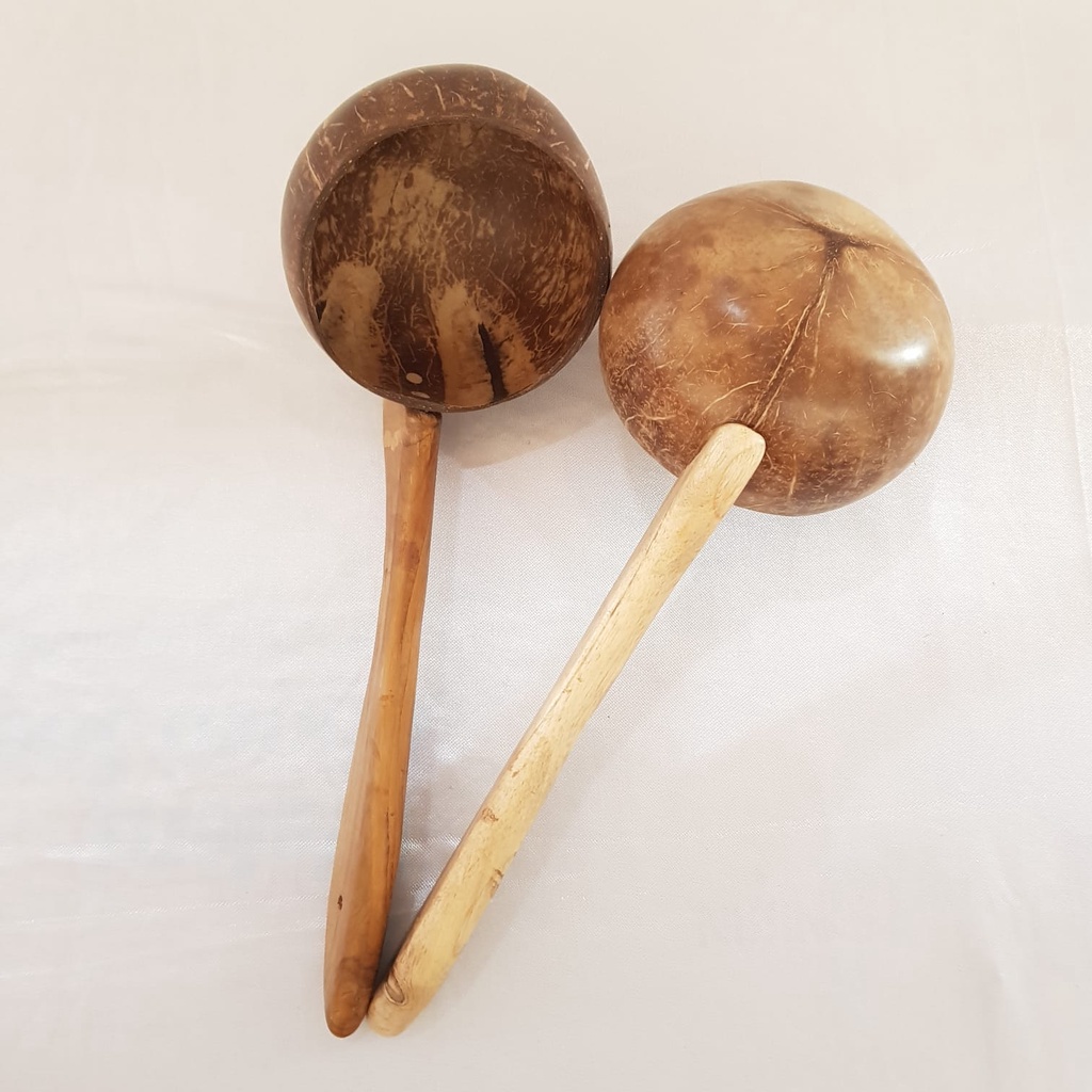 Jual Gayung Batok Kelapa Gagang Kayu Jebor Siwur Tempurung Kelapa ...