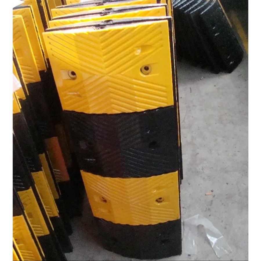 Jual SPEED BUMP / POLISI TIDUR 1 METER 5 CM | Shopee Indonesia