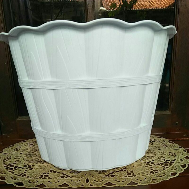 Jual Pot bunga dan tanaman hias Motif kayu Bambu ukuran 35cm putih ...