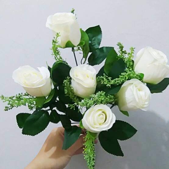 Jual (PROMO) (PROMO) BUNGA MAWAR PUTIH SERANGKAI 6 KUNTUM ( TJC ...