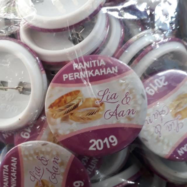 Jual Pin panitia dim 58 mm x 58 mm | Shopee Indonesia