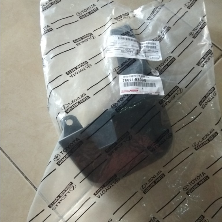 Jual Karpet Lumpur Mud Guard All New Avanza Xenia 76621-BZ090 76622 ...