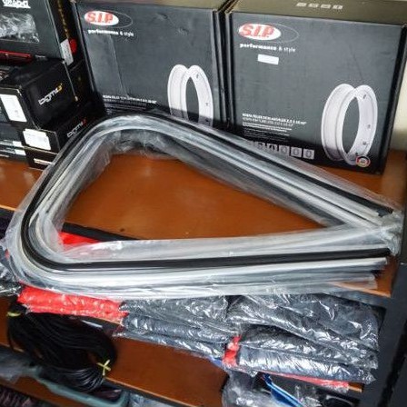 Jual Lis Sayap Dada Depan Vespa Klasik Super Sprint Npx Px Excel Pts ...
