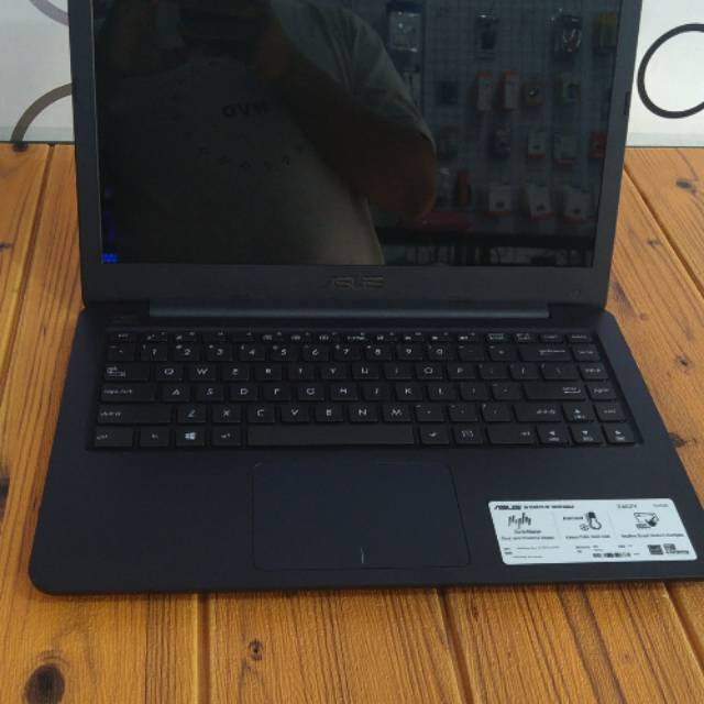 Jual Asus e402y | Shopee Indonesia