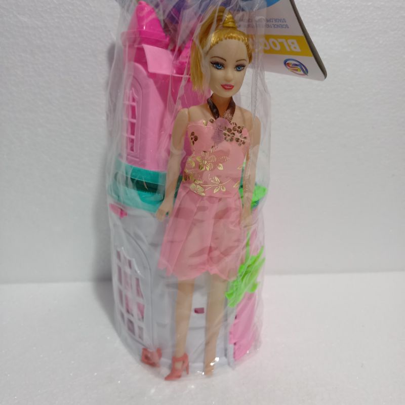 Jual BONEKA BARBIE DENGAN LEGO ISTANA BARBIE | Shopee Indonesia
